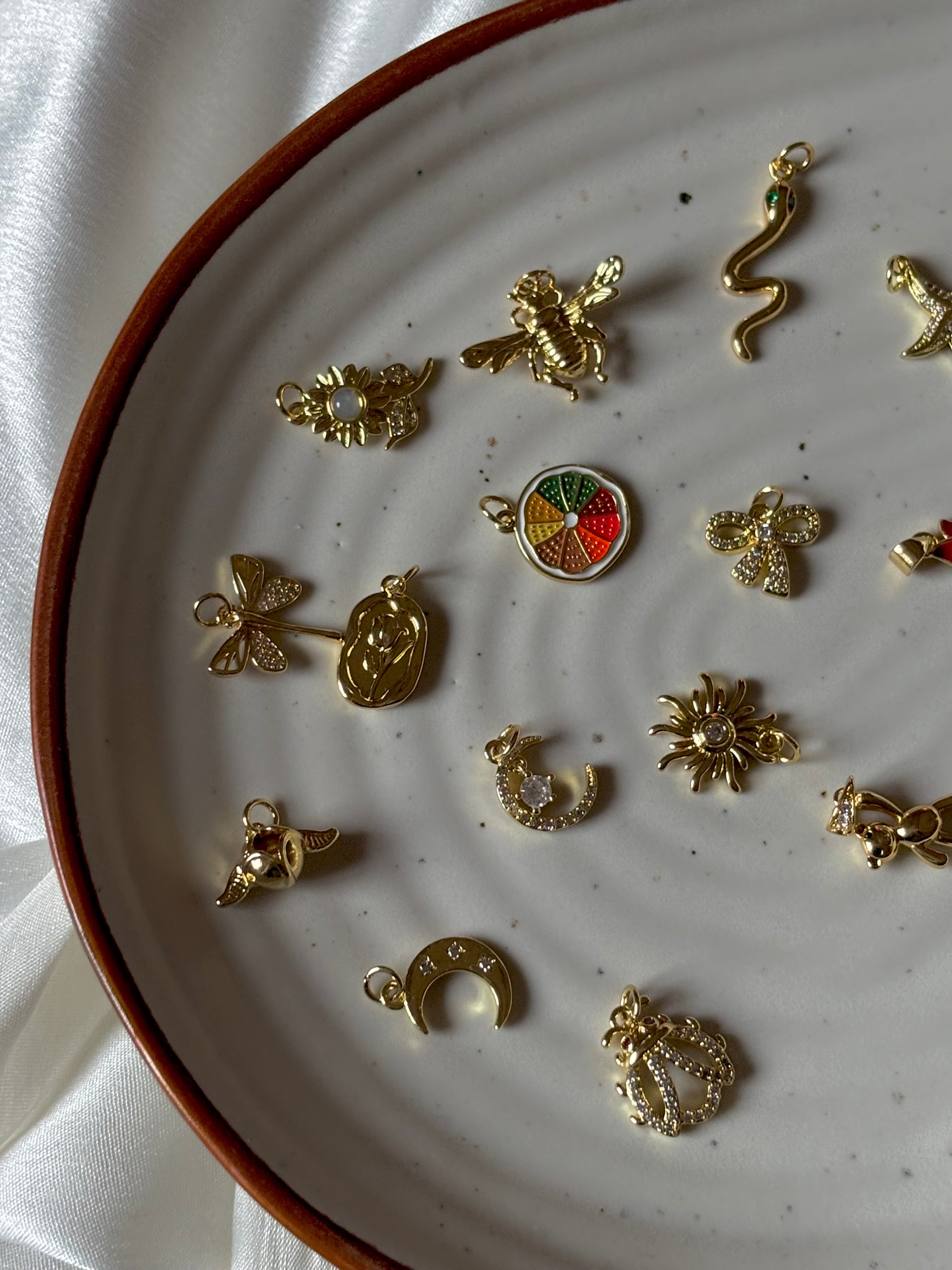 Make your own chain! – Dainty Diaries