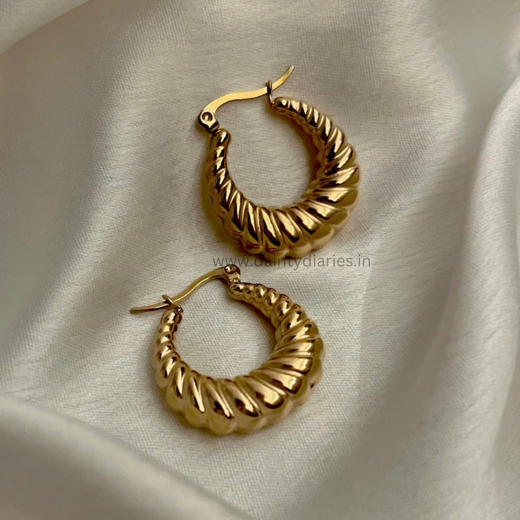 Earrings – Dainty Diaries